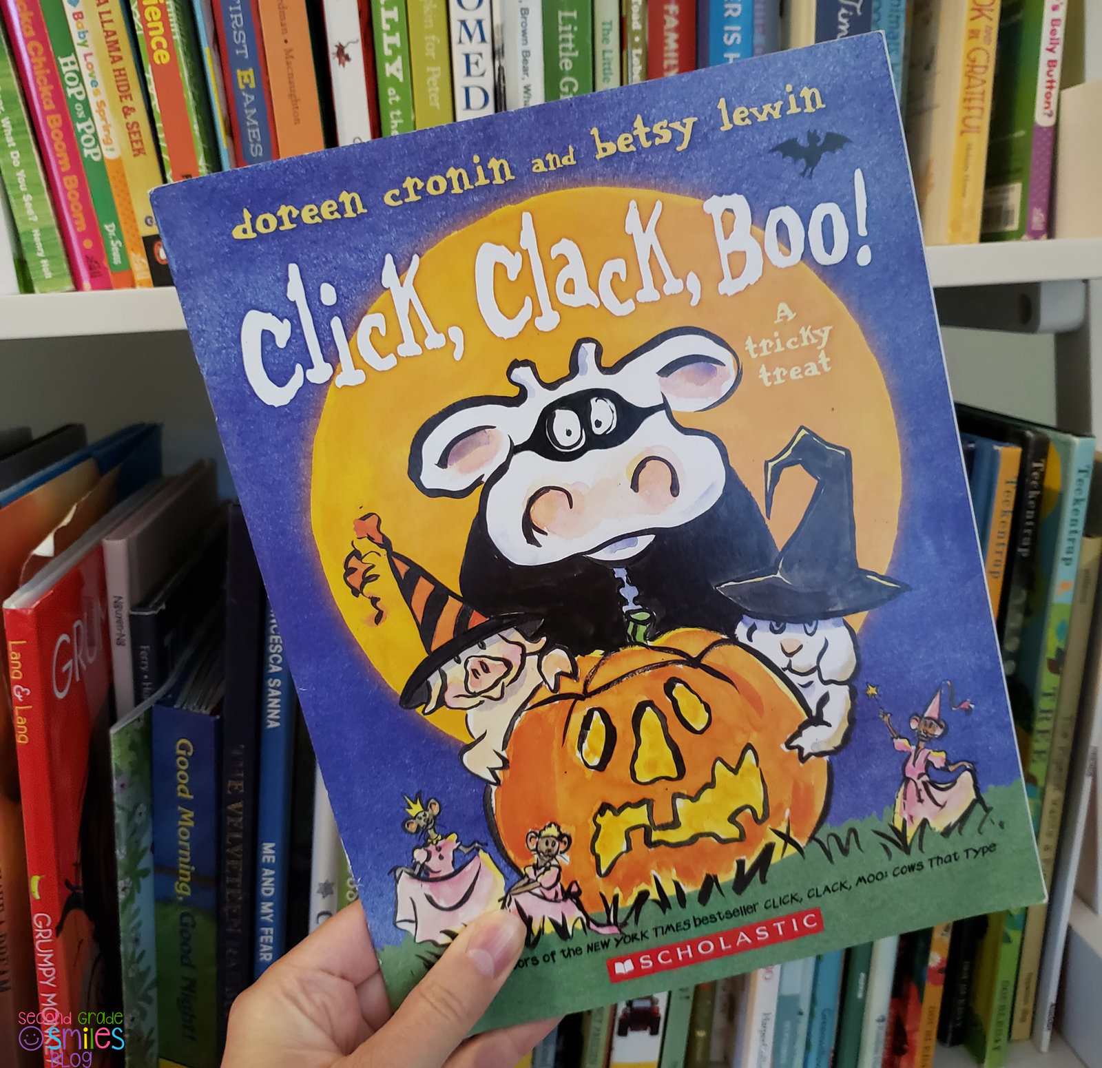 October Read Alouds and Writing Prompts - Second Grade Smiles